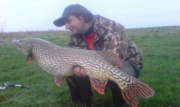 De la crap la stiuca. Interviu blitz cu Peter Micula!